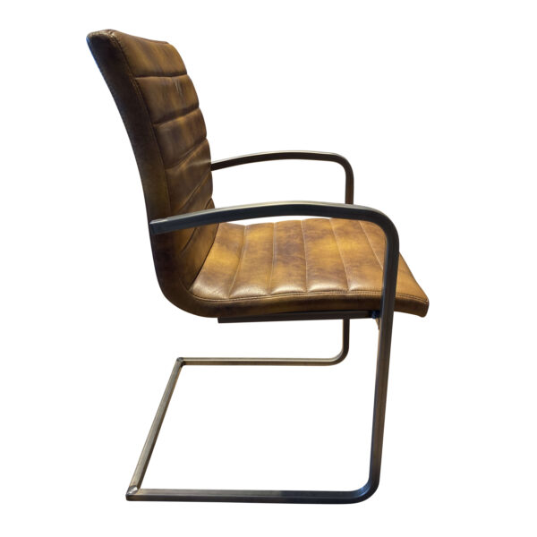 Miro armstol med metalstel